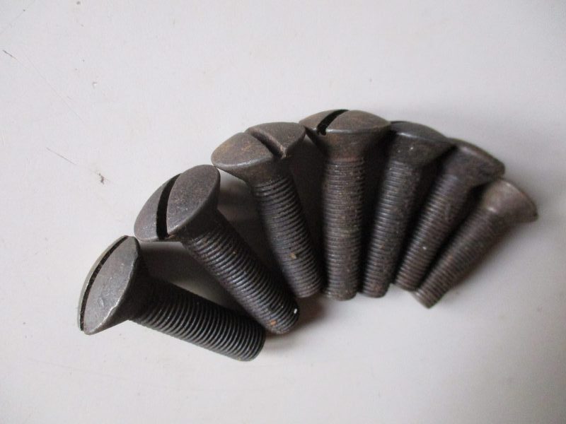 Half Track bolts (7 pcs) - Lwdparts