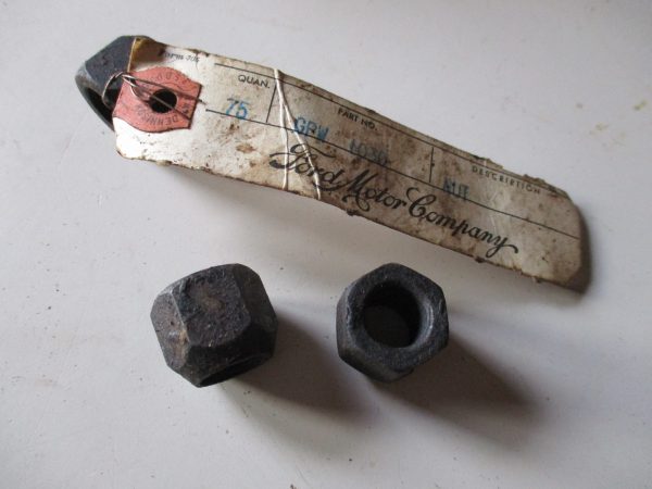 Nut, Bolt Combat Rim, NOS - Lwdparts