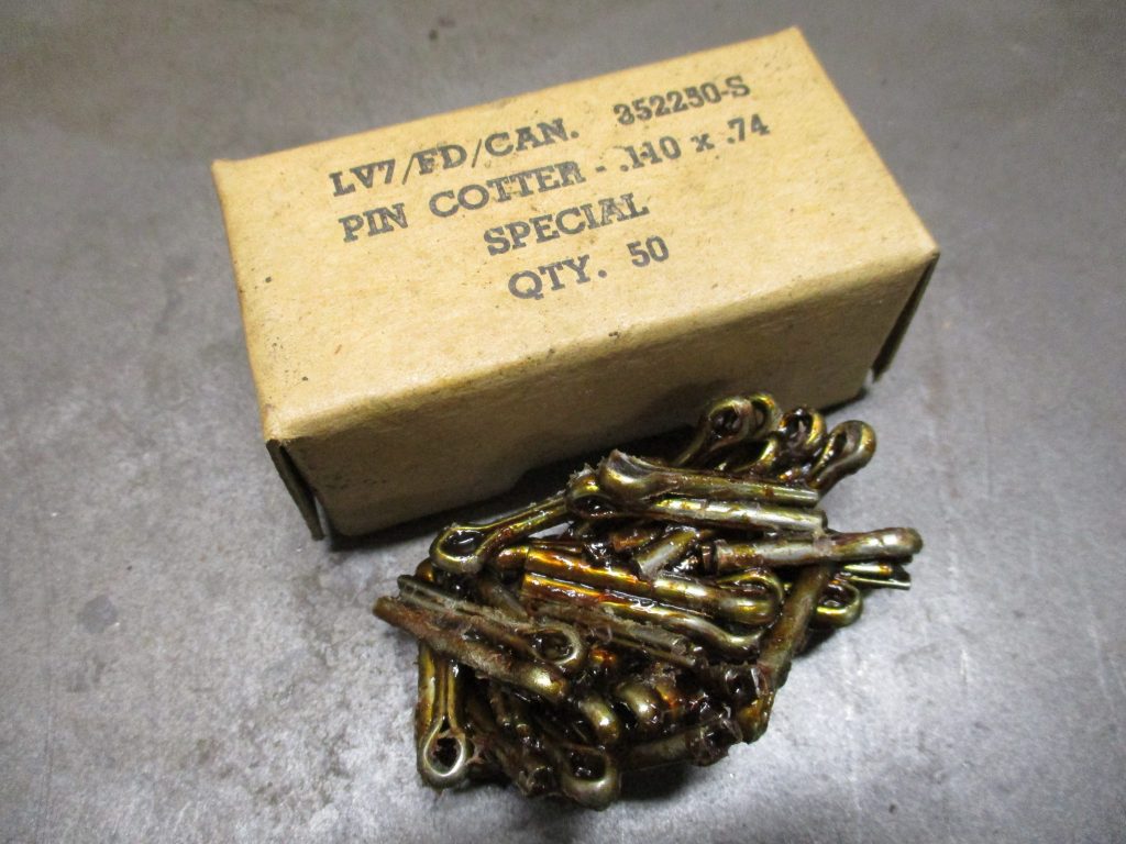 Box with 50x Cotter Pin - Lwdparts