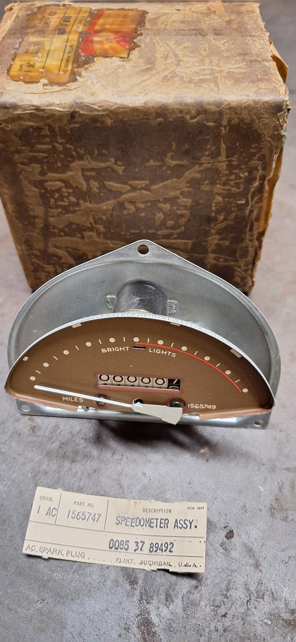 Speedometer Assy, NOS - Lwdparts