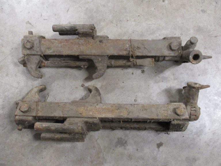 2x Track Tensioner NOS - Lwdparts